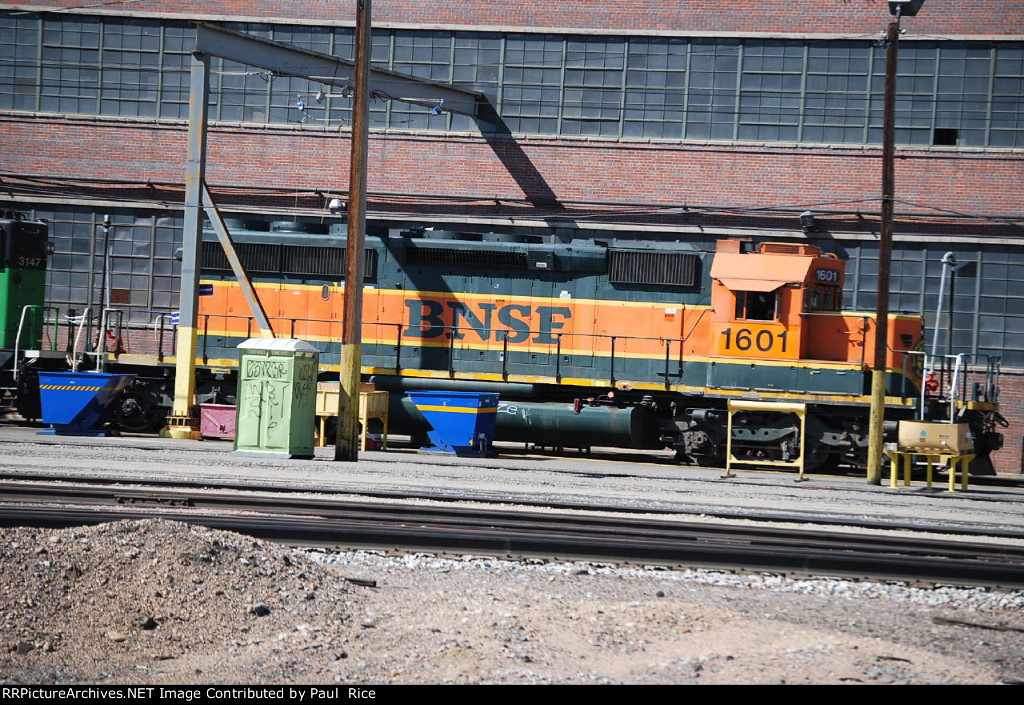 BNSF 1601
